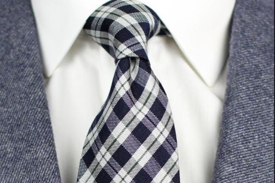 How to Tie a Half Windsor Knot: A Simple Guide with Images – Tie Doctor